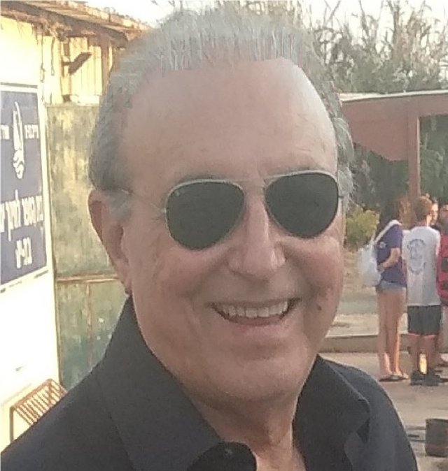 Jacob Ben-Ari, 68, תל אביב - "דייטלאנד"